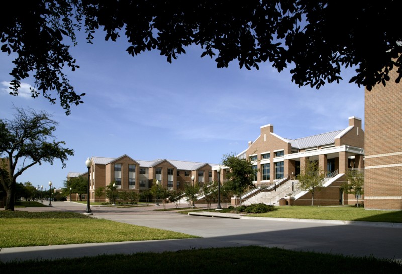 The University of Texas at Arlington - Arlington Hall | BOKA Powell